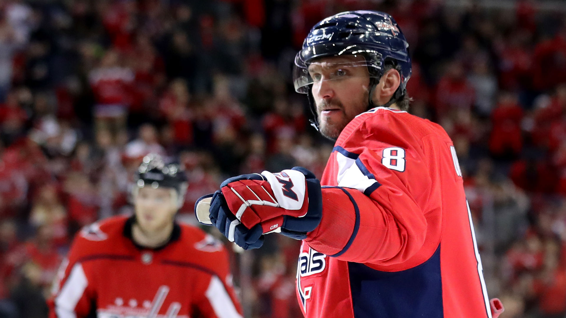 Alex Ovechkin, 32, ages into goal-scoring glory at historic pace ...