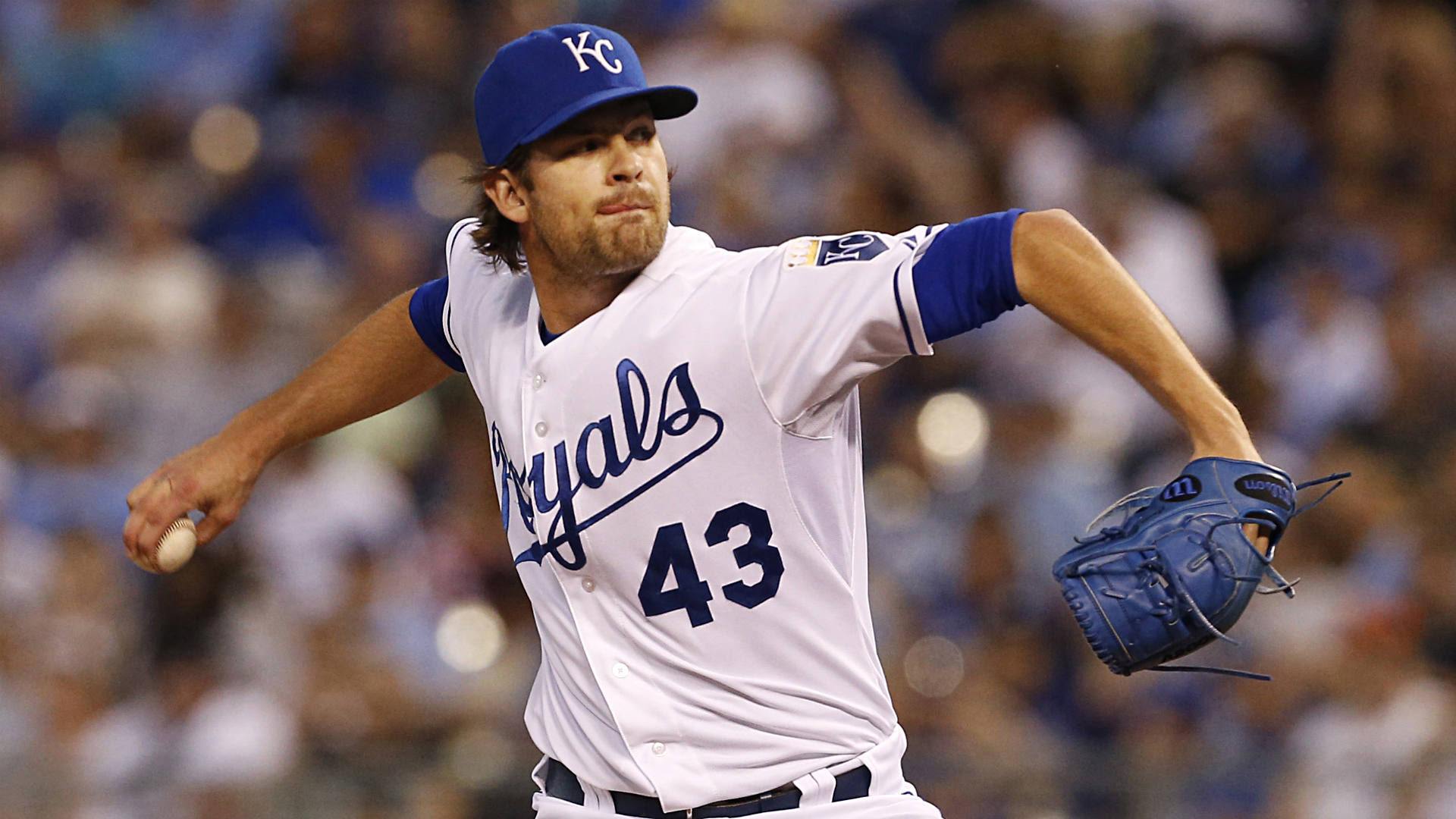 Kansas City Royals sign Aaron Crow to one-year deal | Sporting News