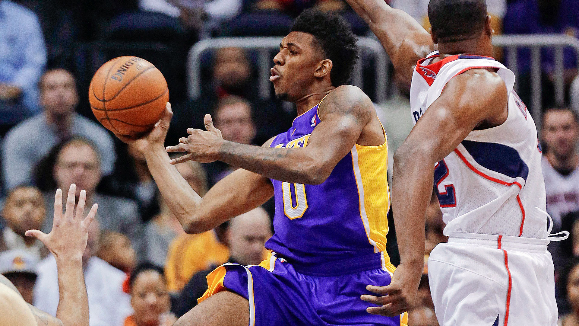 Misguided swag: Lakers' Nick Young celebrates missed 3-pointer ...